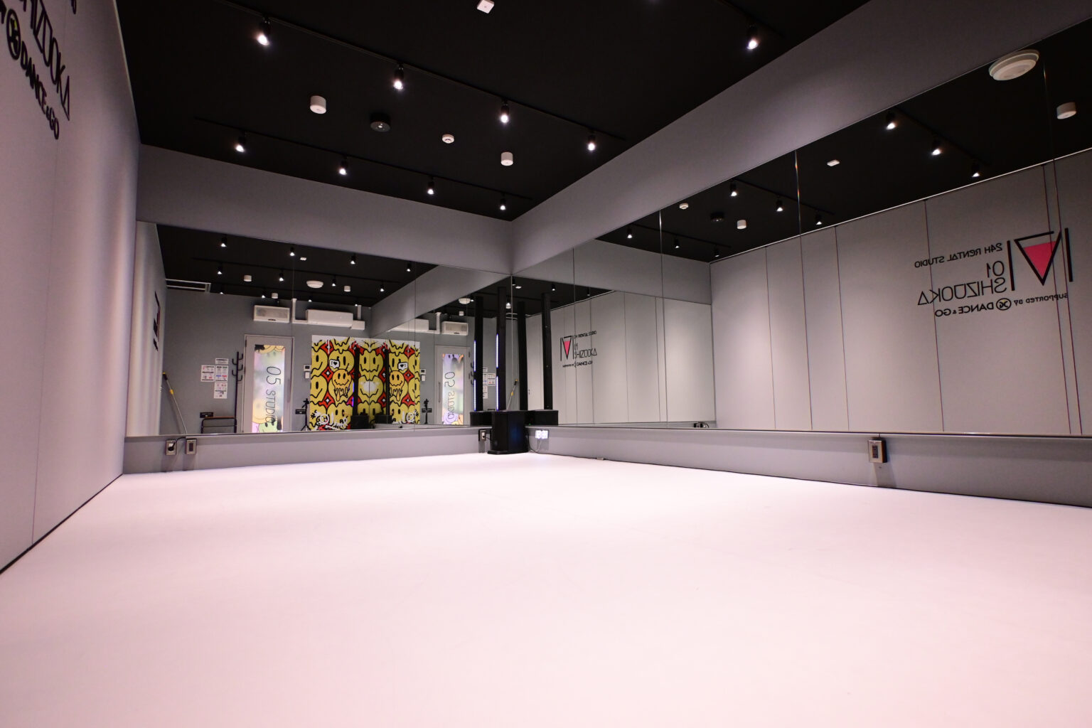 ivl静岡青葉通り店 | DANCE&GO｜24h rental studio
